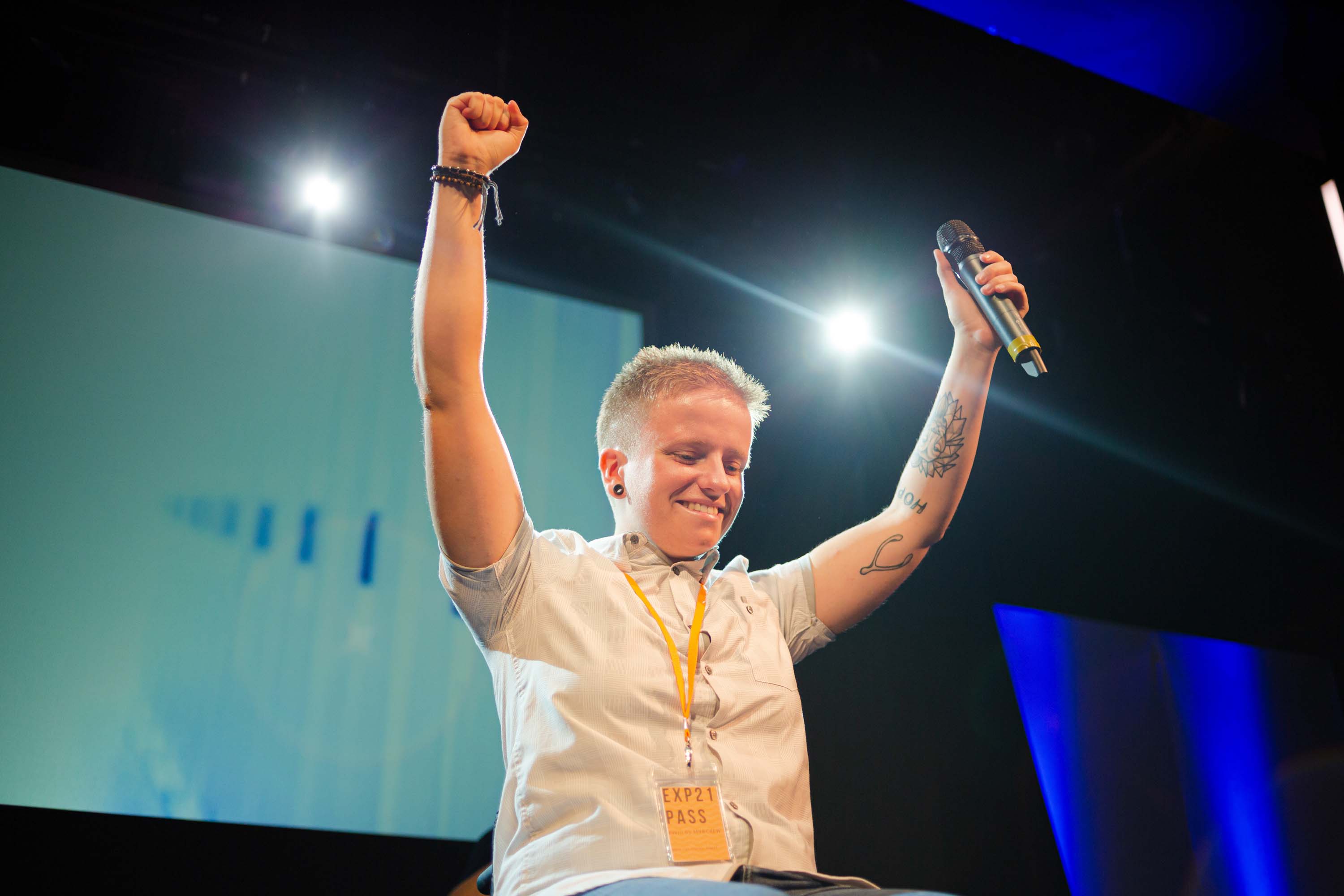 How to Present Confidently: Training Your Mind for Onstage Success